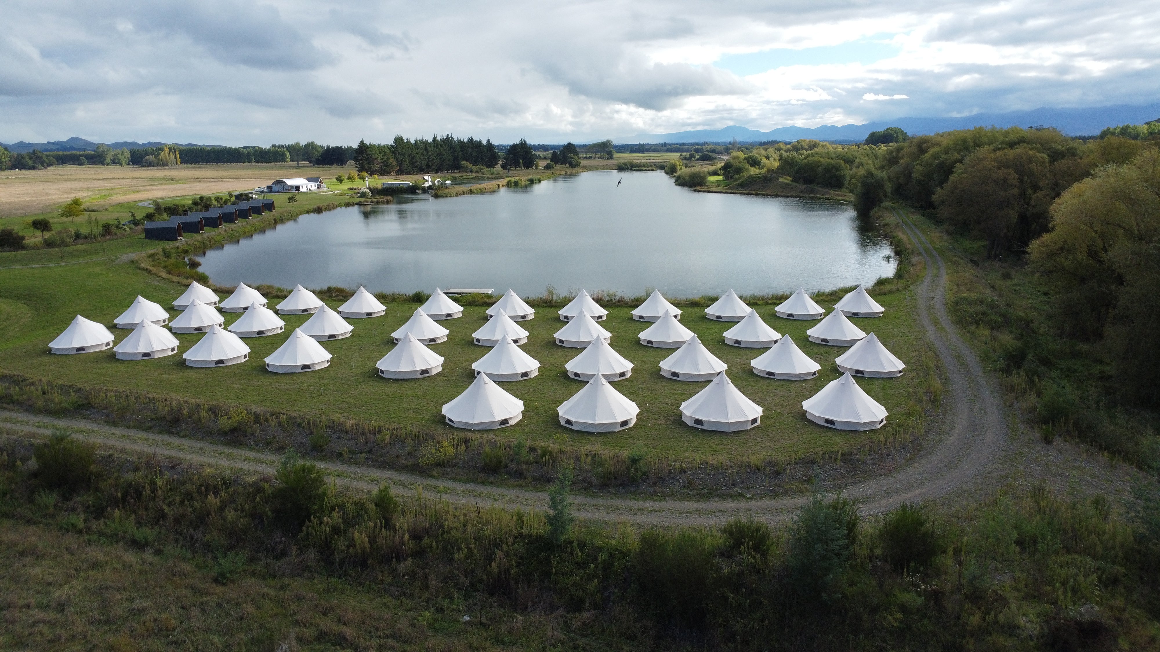 Mark and Amy's Wedding – Nomadic